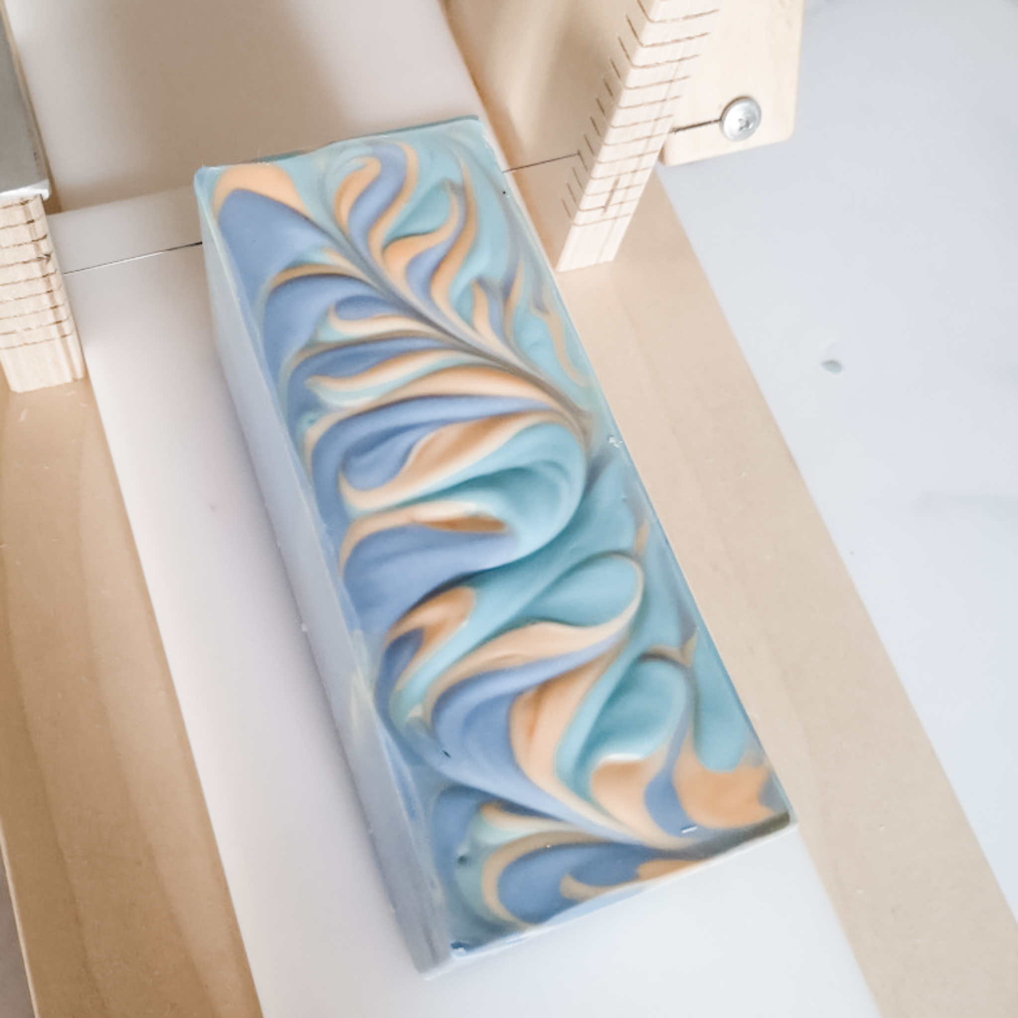 Seife mit Taiwan Swirl Technik sieden - Feinseiferei